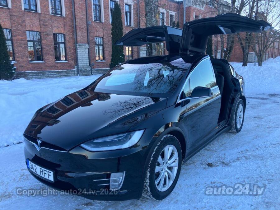 Black Tesla Model X 2018 in Tallinn, with an engine capacity of 0.00 L and mileage of 158 thousand km for 23900 €, photo 1 on AUTOMOTO.COM.LV
