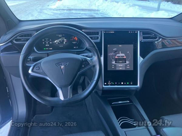 Melns Tesla Model X 2018 Tallina, ar dzinēja tilpumu 0.00 L un nobraukumu 158 tūkst. km par 23900 €, foto 10 vietnē AUTOMOTO.COM.LV