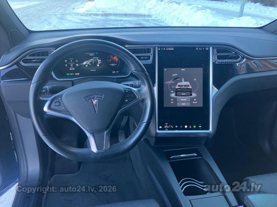 Black Tesla Model X 2018 in Tallinn, with an engine capacity of 0.00 L and mileage of 158 thousand km for 23900 €, photo 10 on AUTOMOTO.COM.LV