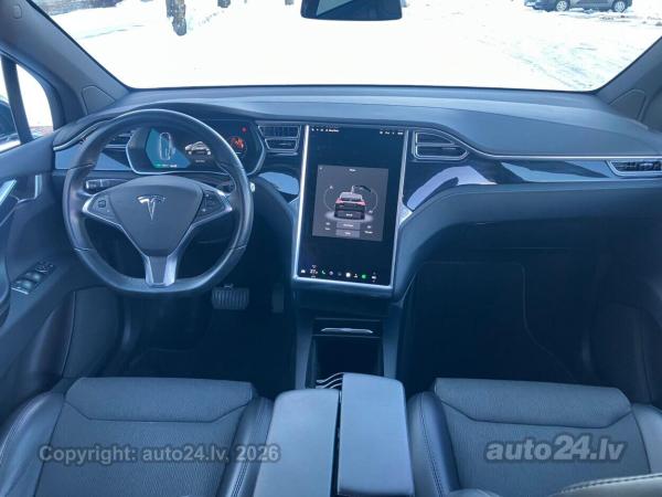 Melns Tesla Model X 2018 Tallina, ar dzinēja tilpumu 0.00 L un nobraukumu 158 tūkst. km par 23900 €, foto 11 vietnē AUTOMOTO.COM.LV