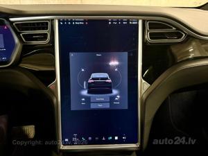 Black Tesla Model X 2018 in Tallinn, with an engine capacity of 0.00 L and mileage of 159 thousand km for 23495 €, photo 13 on AUTOMOTO.COM.LV