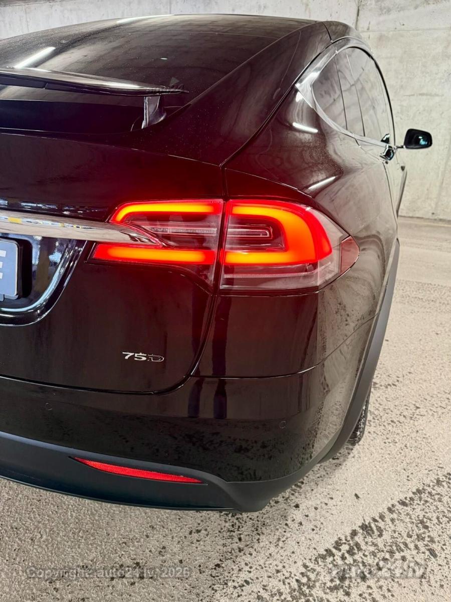 Black Tesla Model X 2018 in Tallinn, with an engine capacity of 0.00 L and mileage of 159 thousand km for 23495 €, photo 22 on AUTOMOTO.COM.LV