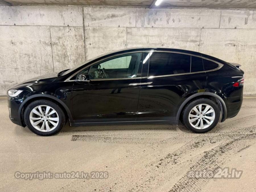 Black Tesla Model X 2018 in Tallinn, with an engine capacity of 0.00 L and mileage of 159 thousand km for 23495 €, photo 23 on AUTOMOTO.COM.LV