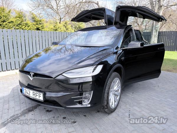 Black Tesla Model X 2018 in Tallinn, with an engine capacity of 0.00 L and mileage of 159 thousand km for 25900 €, photo 8 on AUTOMOTO.COM.LV