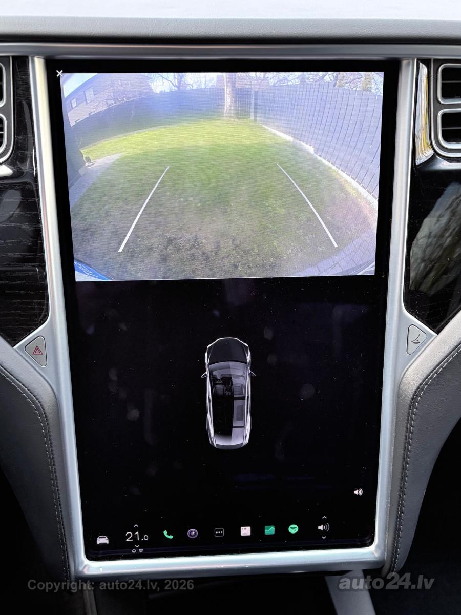 Black Tesla Model X 2018 in Tallinn, with an engine capacity of 0.00 L and mileage of 159 thousand km for 25900 €, photo 19 on AUTOMOTO.COM.LV