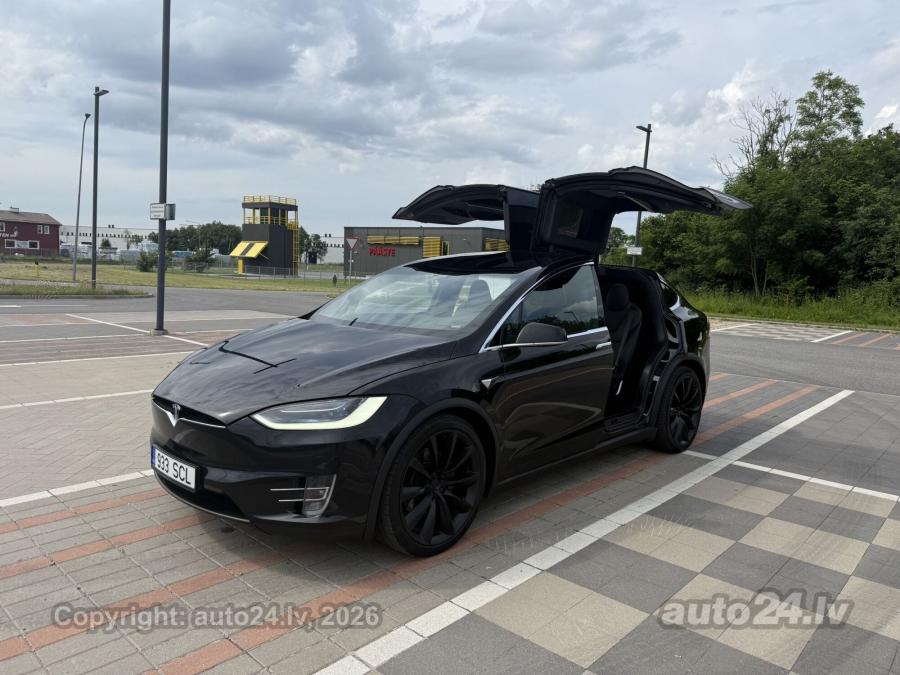 Melns Tesla Model X 2018 Tallina, ar dzinēja tilpumu 0.00 L un nobraukumu 230 tūkst. km par 31000 €, foto 1 vietnē AUTOMOTO.COM.LV