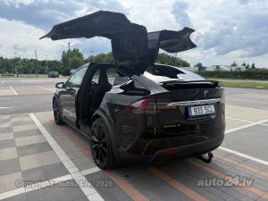 Melns Tesla Model X 2018 Tallina, ar dzinēja tilpumu 0.00 L un nobraukumu 230 tūkst. km par 31000 €, foto 8 vietnē AUTOMOTO.COM.LV