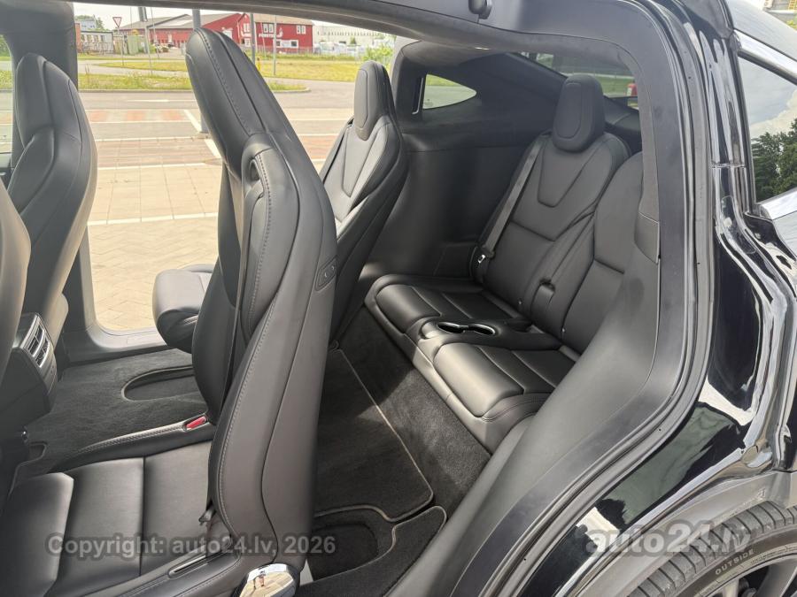 Melns Tesla Model X 2018 Tallina, ar dzinēja tilpumu 0.00 L un nobraukumu 230 tūkst. km par 31000 €, foto 11 vietnē AUTOMOTO.COM.LV