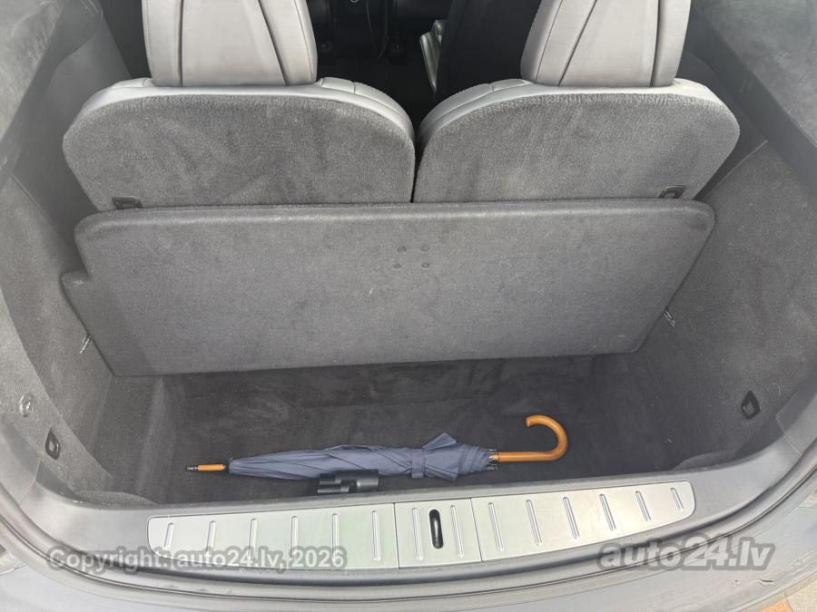 Melns Tesla Model X 2018 Tallina, ar dzinēja tilpumu 0.00 L un nobraukumu 230 tūkst. km par 31000 €, foto 16 vietnē AUTOMOTO.COM.LV