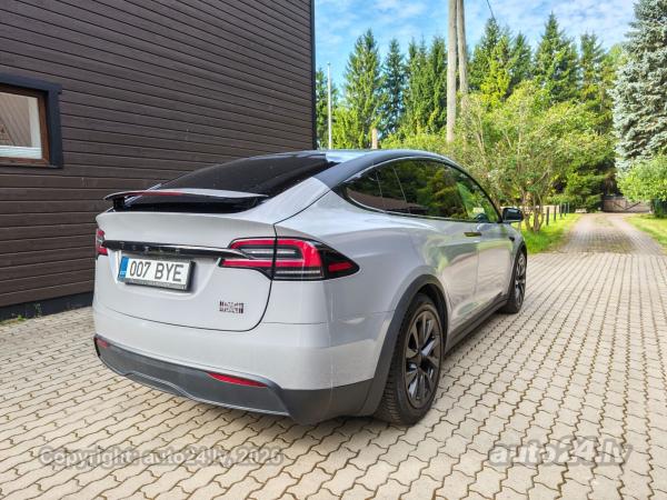 Melns Tesla Model X 2023 Tallina, ar dzinēja tilpumu 0.00 L un nobraukumu 67 tūkst. km par 85000 €, foto 4 vietnē AUTOMOTO.COM.LV
