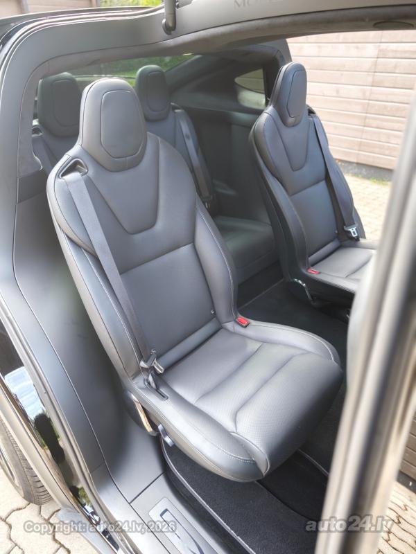 Melns Tesla Model X 2023 Tallina, ar dzinēja tilpumu 0.00 L un nobraukumu 67 tūkst. km par 85000 €, foto 7 vietnē AUTOMOTO.COM.LV