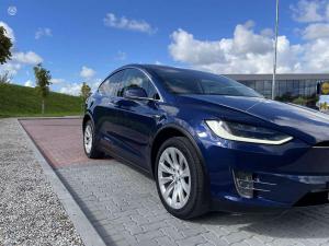 Blue Tesla Model X 2017 in Klaipeda, with an engine capacity of 0.00 L and mileage of 156 thousand km for 19500 €, photo 4 on AUTOMOTO.COM.LV