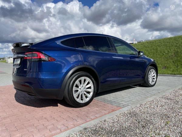 Zils Tesla Model X 2017 Klaipėda, ar dzinēja tilpumu 0.00 L un nobraukumu 156 tūkst. km par 19500 €, foto 6 vietnē AUTOMOTO.COM.LV