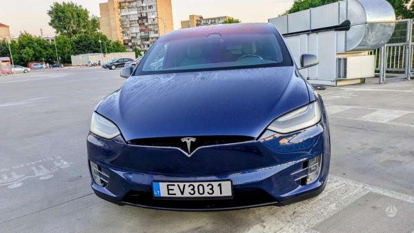 Zils Tesla Model X 2017 Viļņa, ar dzinēja tilpumu 0.00 L un nobraukumu 167 tūkst. km par 18900 €, foto 1 vietnē AUTOMOTO.COM.LV