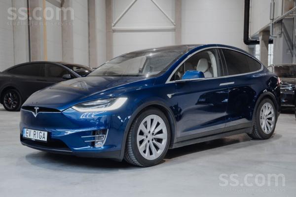 Blue Tesla Model X 2018 in Riga, with an engine capacity of 0.00 L and mileage of 136 thousand km for 33990 €, photo 2 on AUTOMOTO.COM.LV