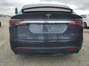 Zils Tesla Model X 2018 Kauņa, ar dzinēja tilpumu 0.00 L un nobraukumu 144 tūkst. km par 9000 €, foto 3 vietnē AUTOMOTO.COM.LV