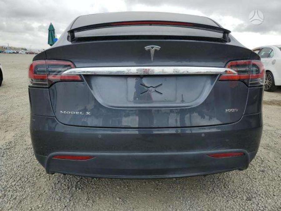 Zils Tesla Model X 2018 Kauņa, ar dzinēja tilpumu 0.00 L un nobraukumu 144 tūkst. km par 9000 €, foto 3 vietnē AUTOMOTO.COM.LV