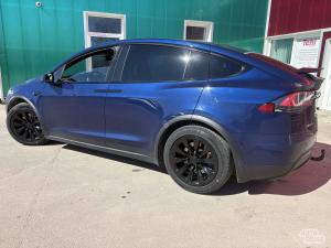Zils Tesla Model X 2018 Kretinga, ar dzinēja tilpumu 0.00 L un nobraukumu 252 tūkst. km par 19999 €, foto 5 vietnē AUTOMOTO.COM.LV