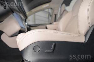 Blue Tesla Model X 2018 in Riga, with an engine capacity of 0.00 L and mileage of 136 thousand km for 30900 €, photo 13 on AUTOMOTO.COM.LV
