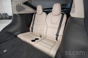 Blue Tesla Model X 2018 in Riga, with an engine capacity of 0.00 L and mileage of 136 thousand km for 30900 €, photo 16 on AUTOMOTO.COM.LV