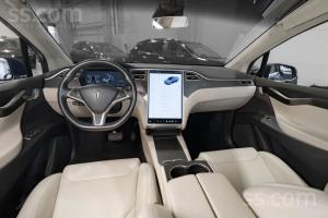 Blue Tesla Model X 2018 in Riga, with an engine capacity of 0.00 L and mileage of 136 thousand km for 30900 €, photo 17 on AUTOMOTO.COM.LV