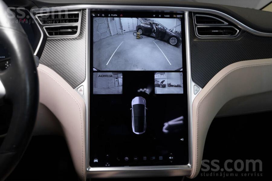 Blue Tesla Model X 2018 in Riga, with an engine capacity of 0.00 L and mileage of 136 thousand km for 30900 €, photo 26 on AUTOMOTO.COM.LV