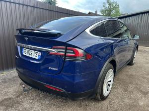 Blue Tesla Model X 2018 in Kaunas, with an engine capacity of 0.00 L and mileage of 108 thousand km for 15700 €, photo 7 on AUTOMOTO.COM.LV