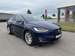 Blue Tesla Model X 2018 in Panevezys, with an engine capacity of 0.00 L and mileage of 127 thousand km for 24000 €, photo 4 on AUTOMOTO.COM.LV