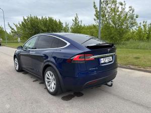 Blue Tesla Model X 2018 in Panevezys, with an engine capacity of 0.00 L and mileage of 127 thousand km for 24000 €, photo 7 on AUTOMOTO.COM.LV