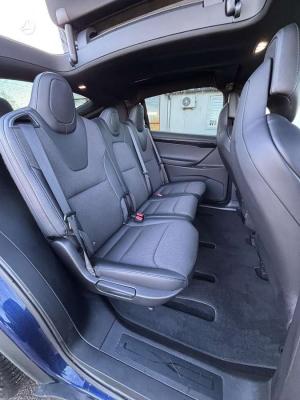 Blue Tesla Model X 2018 in Panevezys, with an engine capacity of 0.00 L and mileage of 127 thousand km for 24000 €, photo 26 on AUTOMOTO.COM.LV