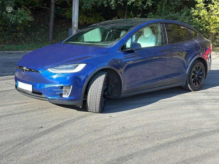 Zils Tesla Model X 2020 Viļņa, ar dzinēja tilpumu 0.00 L un nobraukumu 63 tūkst. km par 39500 €, foto 1 vietnē AUTOMOTO.COM.LV