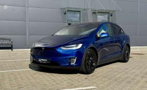 Zils Tesla Model X 2020 Viļņa, ar dzinēja tilpumu 0.00 L un nobraukumu 126 tūkst. km par 30990 €, foto  vietnē AUTOMOTO.COM.LV