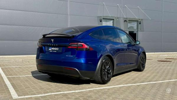 Blue Tesla Model X 2020 in Vilnius, with an engine capacity of 0.00 L and mileage of 126 thousand km for 30990 €, photo 5 on AUTOMOTO.COM.LV