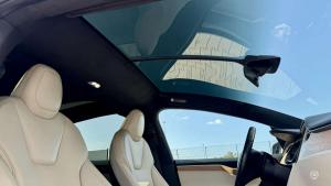 Blue Tesla Model X 2020 in Vilnius, with an engine capacity of 0.00 L and mileage of 126 thousand km for 30990 €, photo 27 on AUTOMOTO.COM.LV