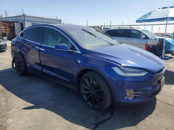Zils Tesla Model X 2021 Kauņa, ar dzinēja tilpumu 0.00 L un nobraukumu 86 tūkst. km par 26500 €, foto 3 vietnē AUTOMOTO.COM.LV