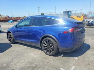 Blue Tesla Model X 2021 in Kaunas, with an engine capacity of 0.00 L and mileage of 86 thousand km for 26500 €, photo 5 on AUTOMOTO.COM.LV