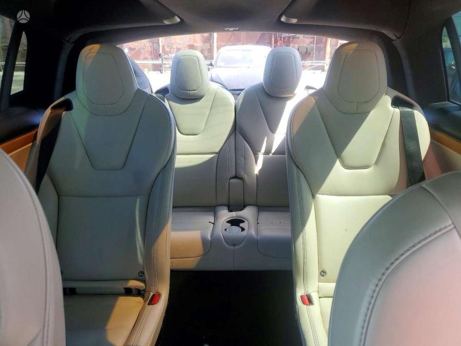 Blue Tesla Model X 2021 in Kaunas, with an engine capacity of 0.00 L and mileage of 86 thousand km for 26500 €, photo 9 on AUTOMOTO.COM.LV