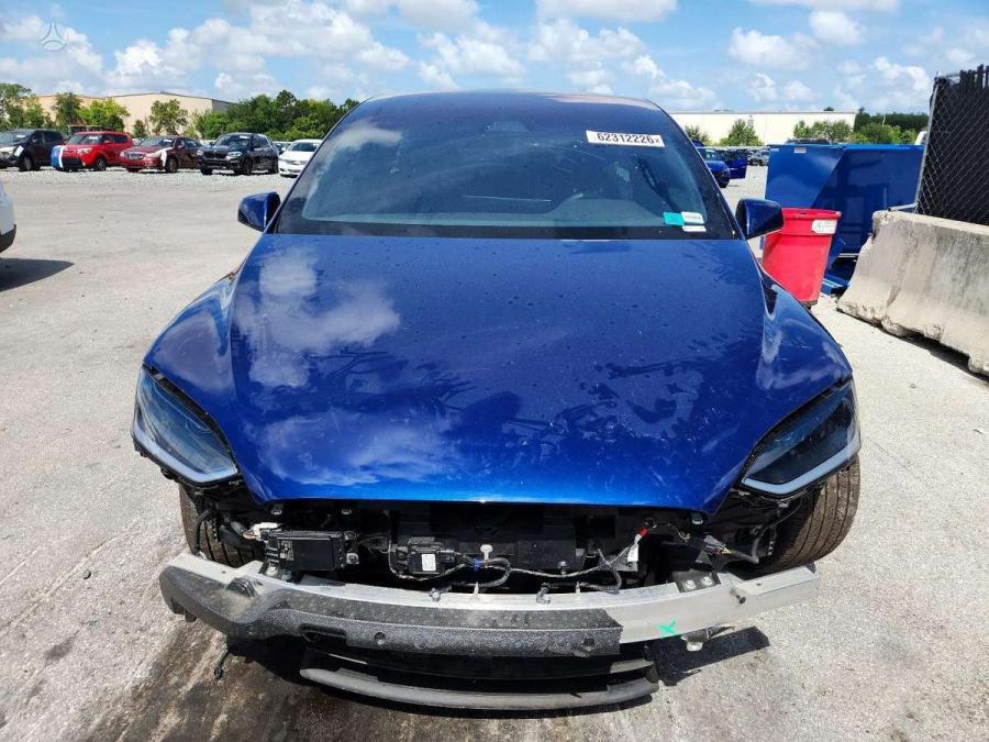 Blue Tesla Model X 2024 in Klaipeda, with an engine capacity of 0.00 L and mileage of 50 thousand km for 26500 €, photo 3 on AUTOMOTO.COM.LV