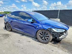 Blue Tesla Model X 2024 in Klaipeda, with an engine capacity of 0.00 L and mileage of 50 thousand km for 26500 €, photo 5 on AUTOMOTO.COM.LV