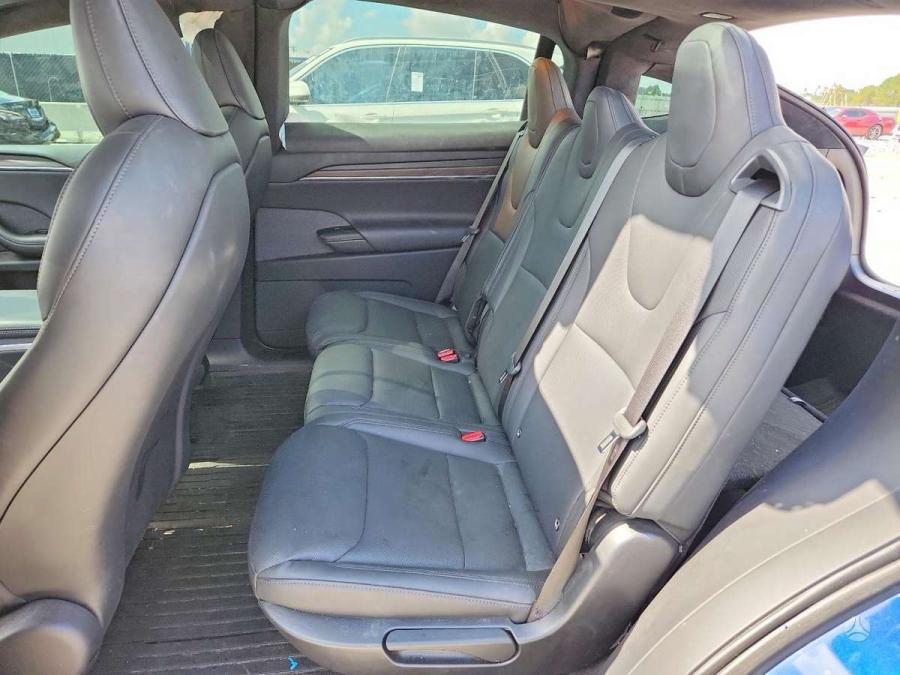 Blue Tesla Model X 2024 in Klaipeda, with an engine capacity of 0.00 L and mileage of 50 thousand km for 26500 €, photo 12 on AUTOMOTO.COM.LV