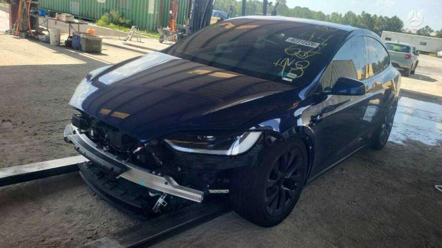 Blue Tesla Model X 2024 in Klaipeda, with an engine capacity of 0.00 L and mileage of 50 thousand km for 26500 €, photo 18 on AUTOMOTO.COM.LV