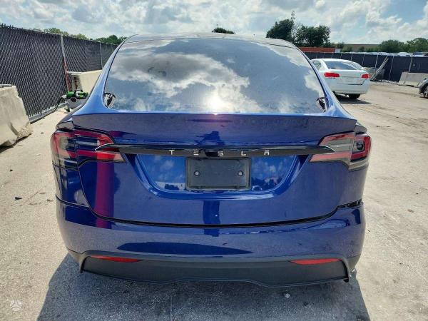 Tesla Model X 2024 Klaipėda vietnē Zils Tesla Model X 2024 Klaipėda, ar dzinēja tilpumu 0.00 L un nobraukumu 50 tūkst. km par 26500 €, foto 4 vietnē AUTOMOTO.COM.LV