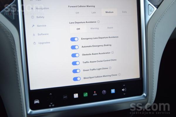 Синий Тесла Модель X 2017 в Рига, объемом двигателя 0.00 л и пробегом 68 тыс. км за 38900 €, фото 7 на AUTOMOTO.COM.LV