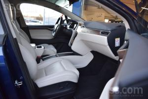 Zils Tesla Model X 2017 Rīga, ar dzinēja tilpumu 0.00 L un nobraukumu 68 tūkst. km par 38900 €, foto 12 vietnē AUTOMOTO.COM.LV