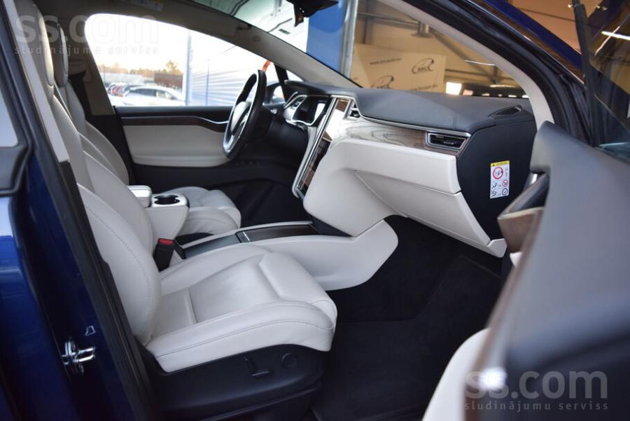 Zils Tesla Model X 2017 Rīga, ar dzinēja tilpumu 0.00 L un nobraukumu 68 tūkst. km par 38900 €, foto 12 vietnē AUTOMOTO.COM.LV
