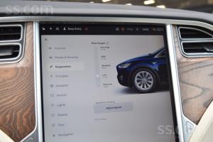 Blue Tesla Model X 2017 in Riga, with an engine capacity of 0.00 L and mileage of 68 thousand km for 34900 €, photo 6 on AUTOMOTO.COM.LV