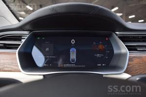 Blue Tesla Model X 2017 in Riga, with an engine capacity of 0.00 L and mileage of 68 thousand km for 34900 €, photo 14 on AUTOMOTO.COM.LV