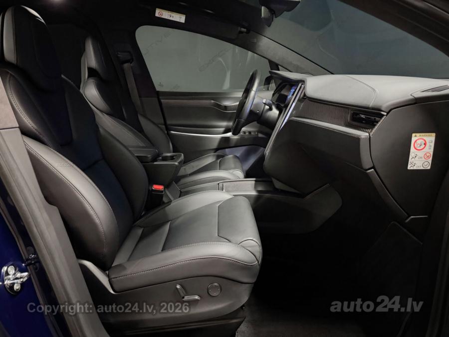 Zils Tesla Model X 2018 Tallina, ar dzinēja tilpumu 0.00 L un nobraukumu 136 tūkst. km par 29900 €, foto 14 vietnē AUTOMOTO.COM.LV