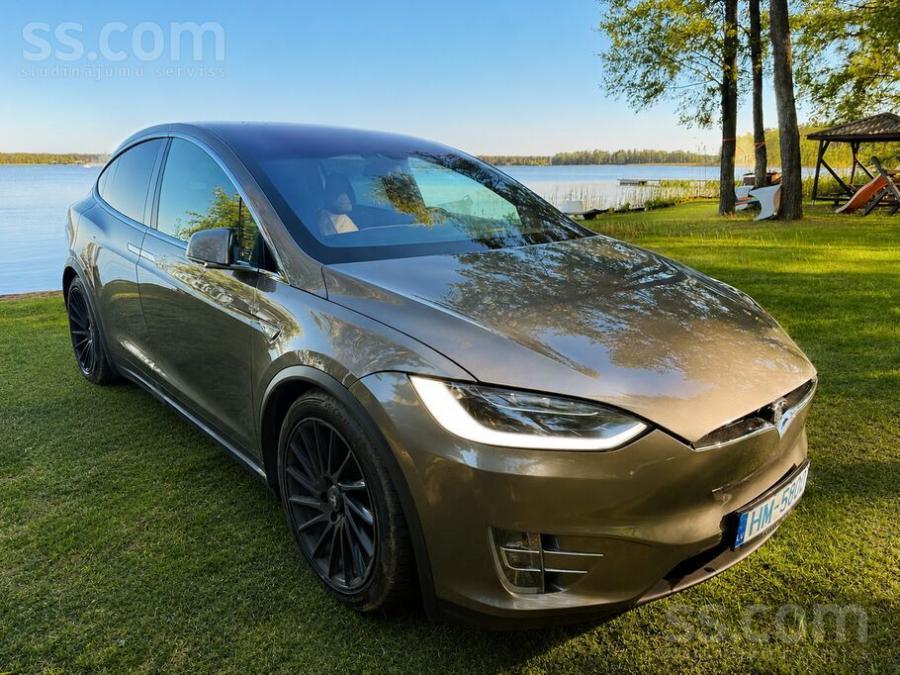 Brūns Tesla Model X 2016 Rīga, ar dzinēja tilpumu 0.00 L un nobraukumu 182 tūkst. km par 27590 €, foto 1 vietnē AUTOMOTO.COM.LV