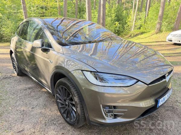 Brūns Tesla Model X 2016 Rīga, ar dzinēja tilpumu 0.00 L un nobraukumu 182 tūkst. km par 27590 €, foto 5 vietnē AUTOMOTO.COM.LV
